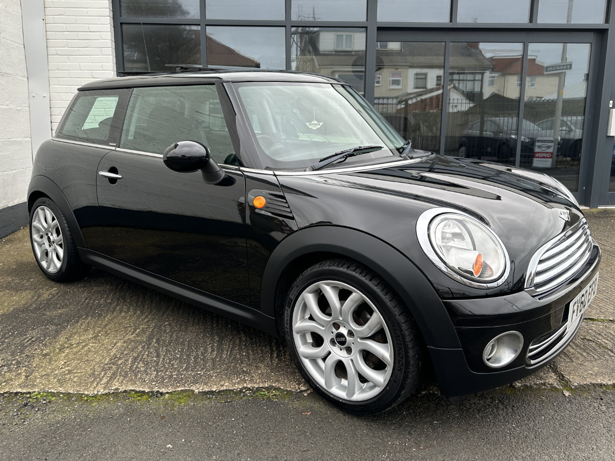 FV60EFO Mini Cooper (Chili Pack) • Signature MINI Specialists