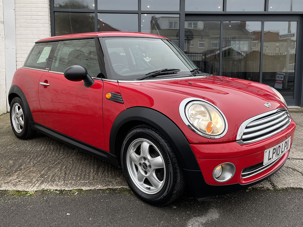 LP10LPU Mini One (Pepper Pack) Auto • Signature MINI Specialists